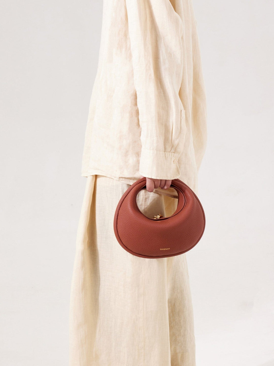 Luna Bag | Full-Grain Leather Crescent Shoulder Bag – Songmont