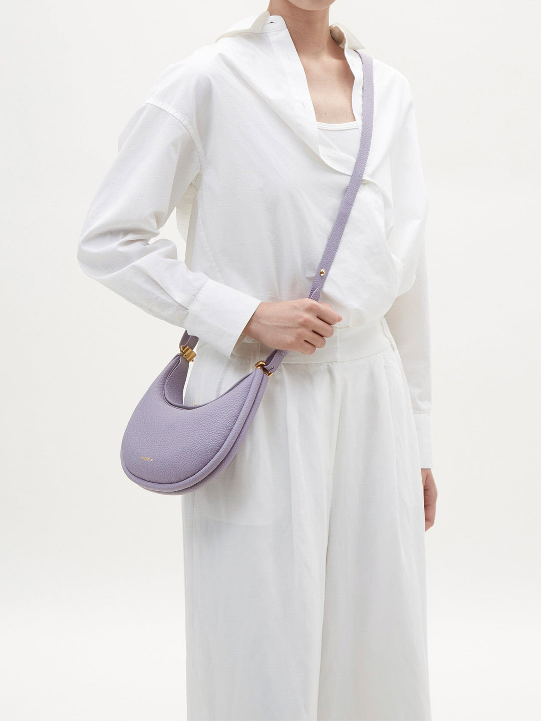 Small Luna Bag | Lavender Pebbled Leather Crescent Purse – Songmont